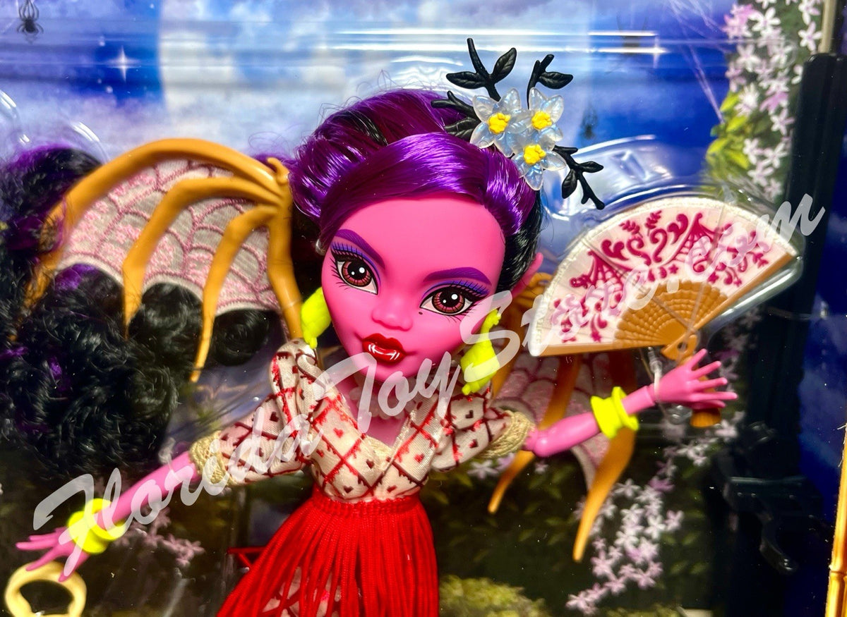 2025 Monster High Skullector Designer Series - Corazón Marikit Doll ...
